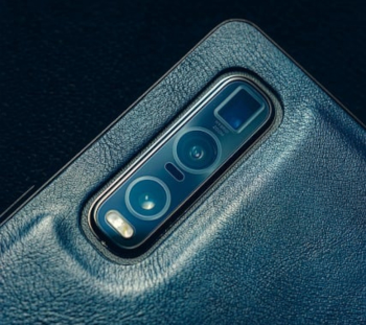 iTWire - Oppo to close chip design unit as smartphone sales fall