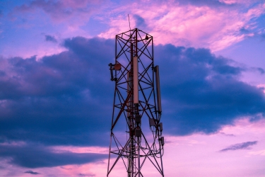 iTWire - Optus agrees to sell mobile towers to Waveconn
